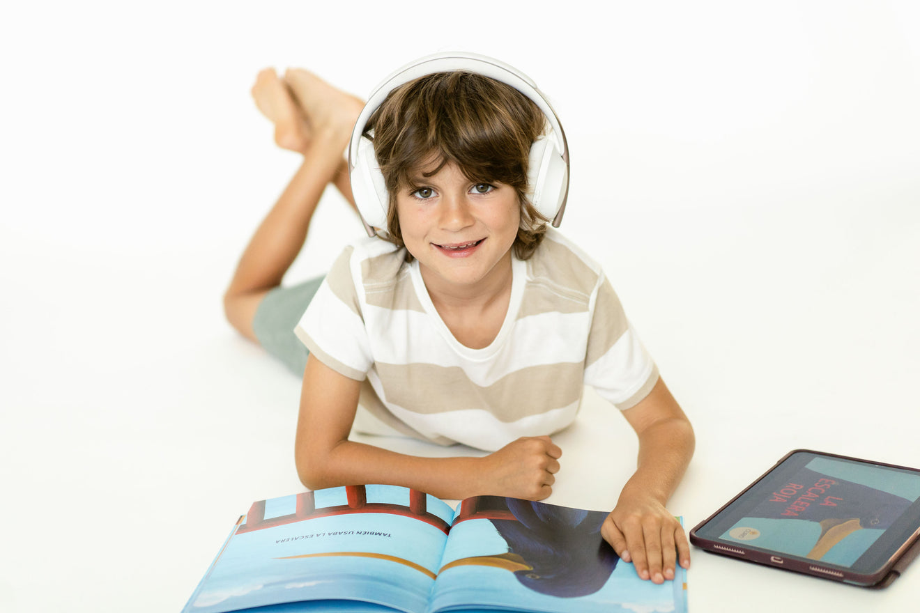 Curio | Meet the curated book club for little bilingual kids